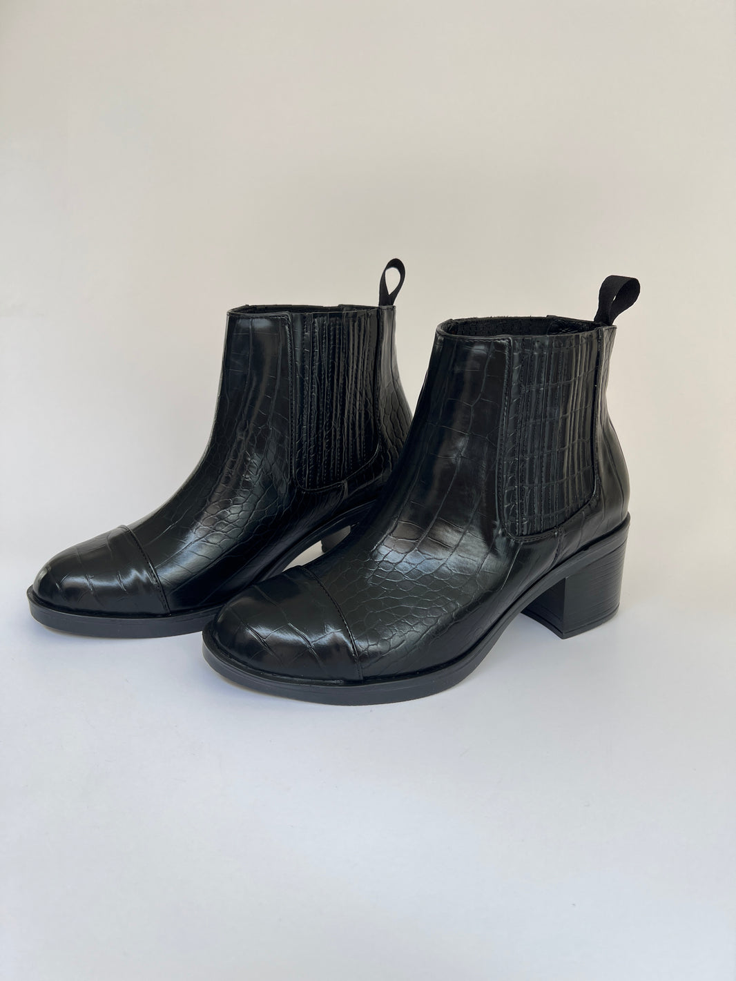 Botas y Botines – Calzado Rosa Morada