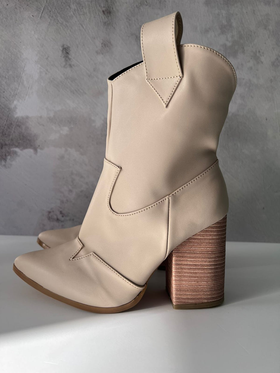 Botas y Botines – Calzado Rosa Morada